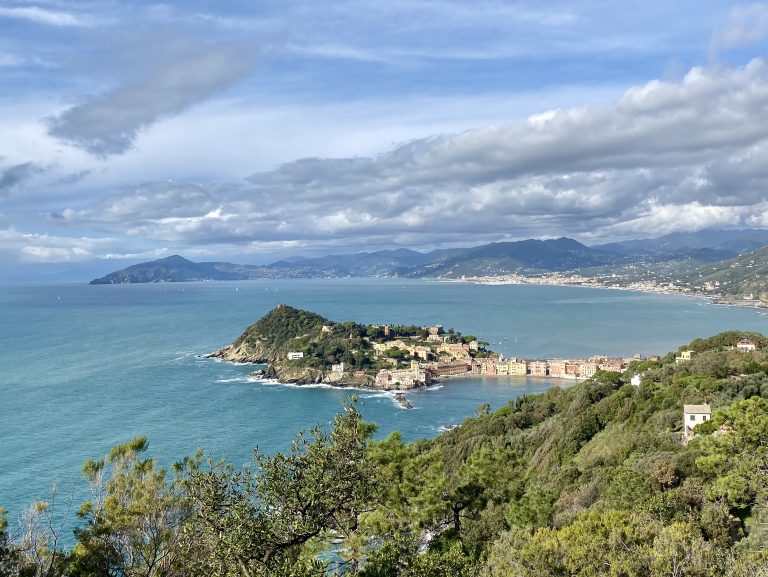 IL SENTIERO DI PUNTA MANARA, UN PARADISO PER TUTTI